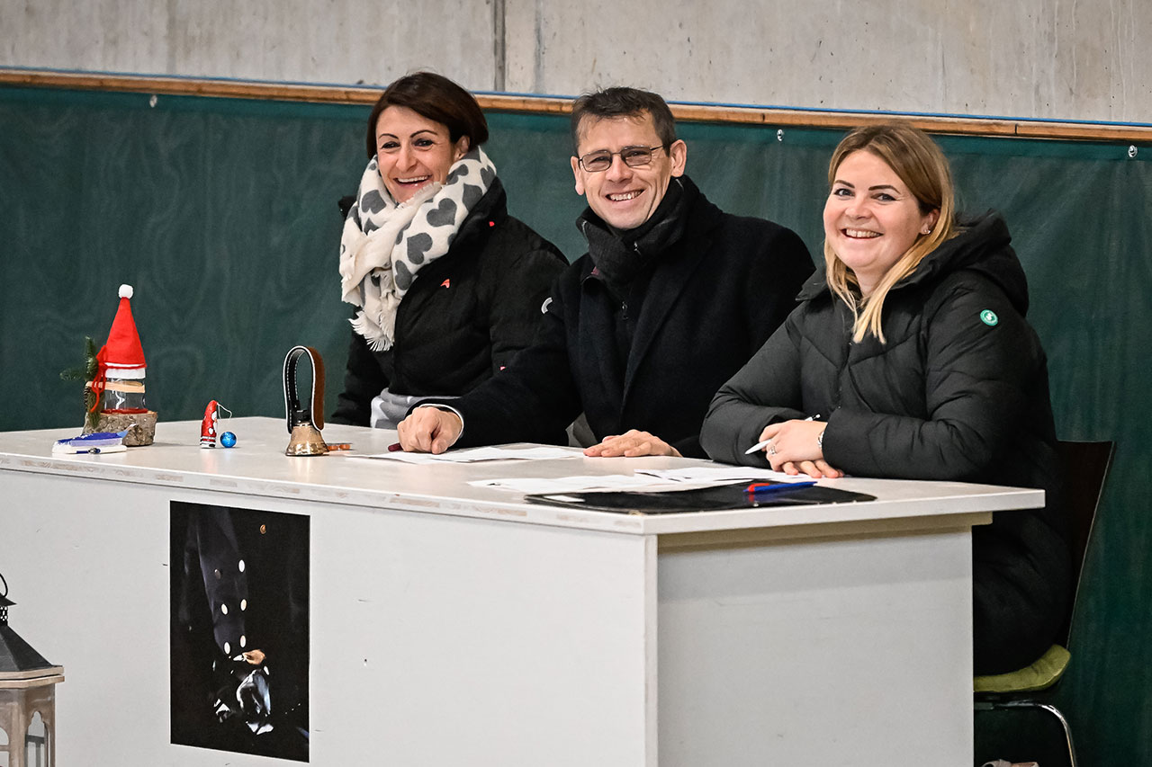 Dressurrichter mit eigenem Stall – Ihre Region Online